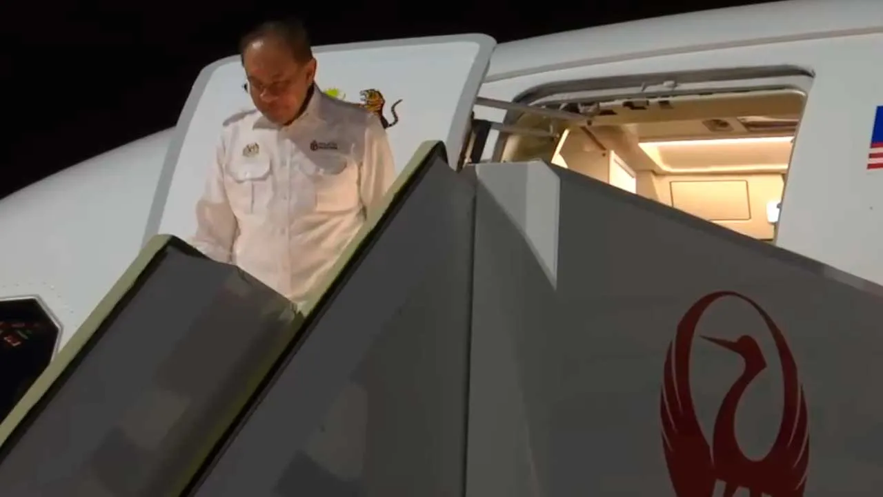 PM Anwar tiba di Tokyo, perkasa hubungan Malaysia-Jepun | Awani